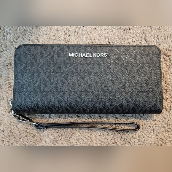 Michael Kors | Bags | Mk Wallet | Poshmark